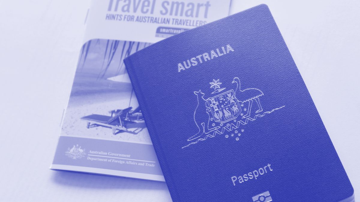 Families of Australian diplomats in Israel and Lebanon ordered to ...